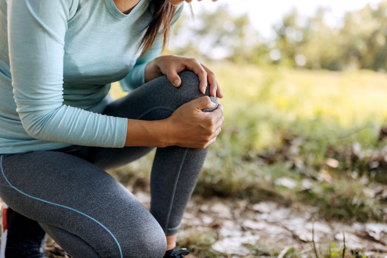 Pain Behind Knee When Bending It: Potential Causes | SSOR